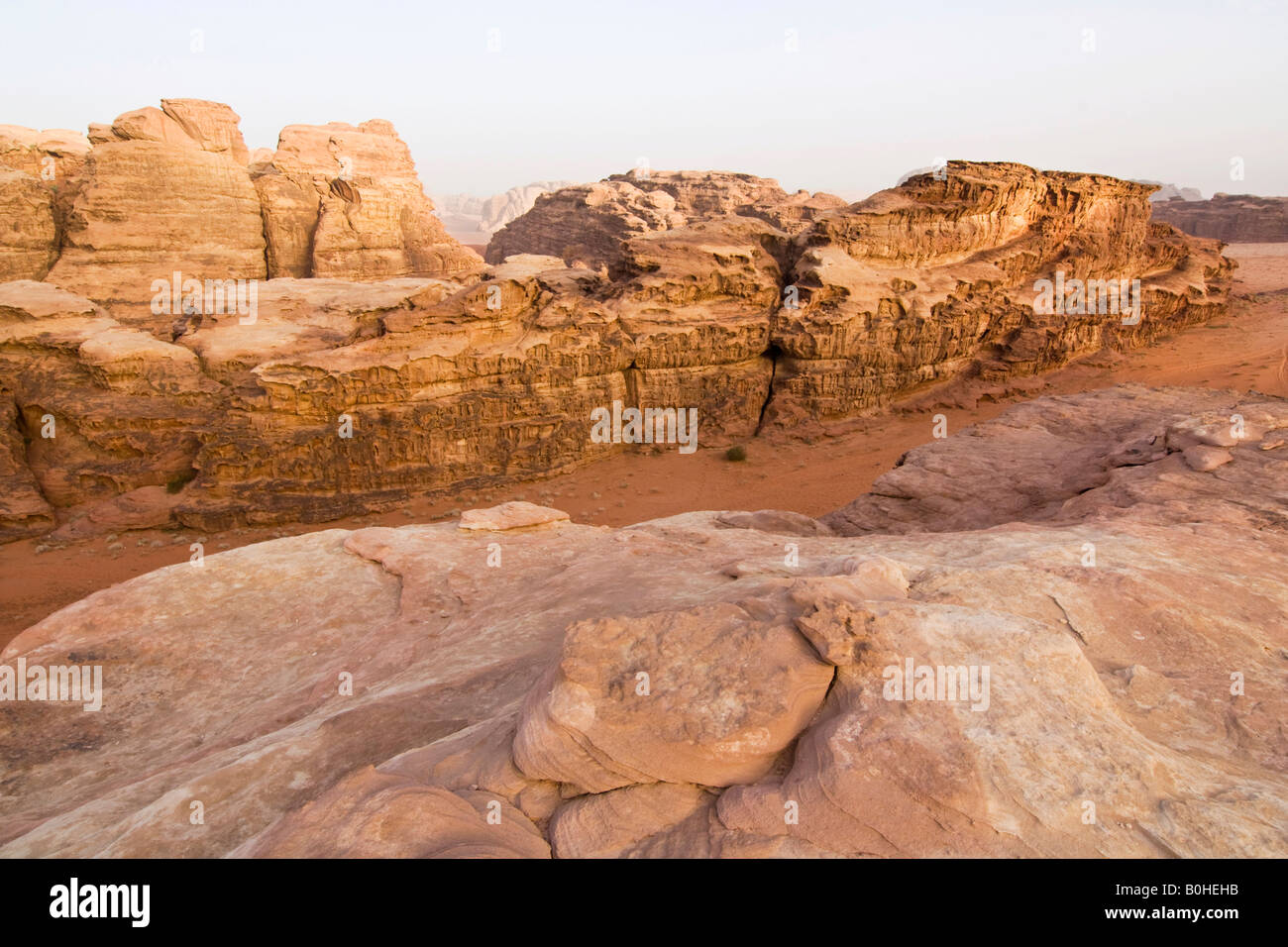 Jordan wadi rum overview hi-res stock photography and images - Alamy