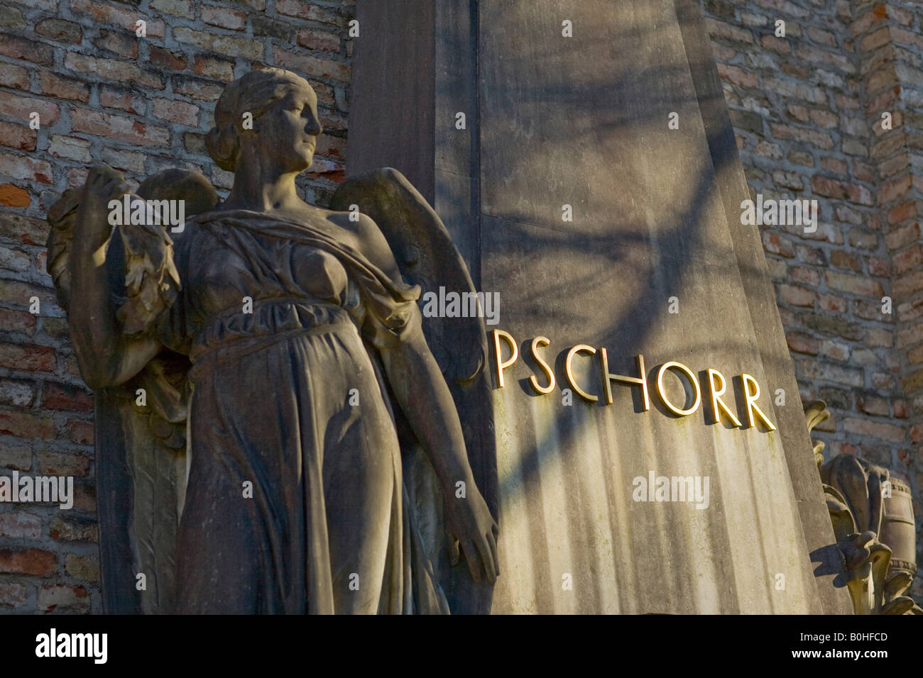Grave of the Pschorr Family of beer brewers, Alter Suedfriedhof, old ...