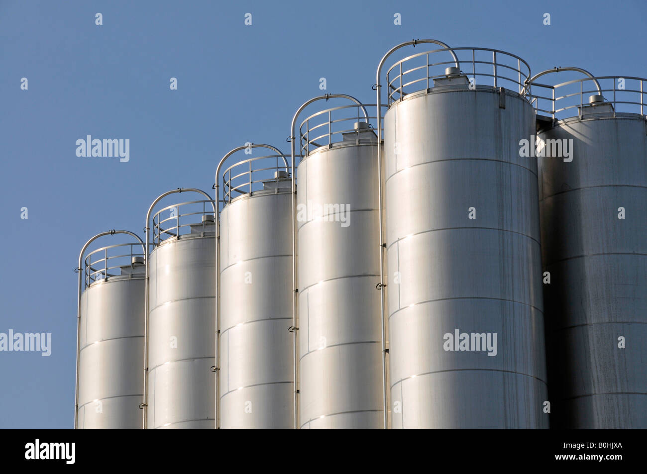 Fluessiggasbehaelter hi-res stock photography and images - Alamy