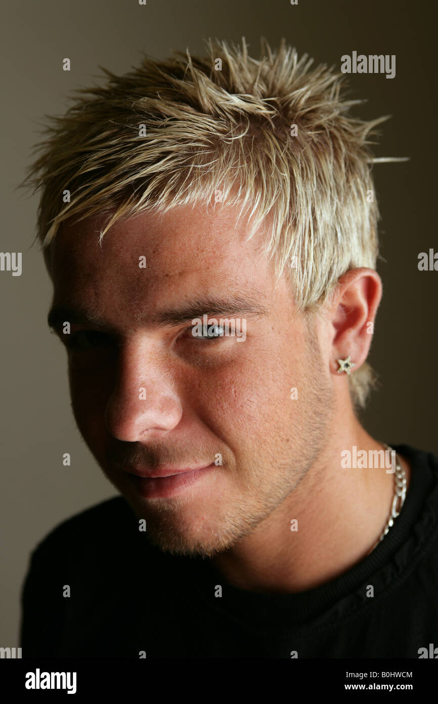 Head and Shoulders portrait of a young Scottish male Stock Photo - Alamy