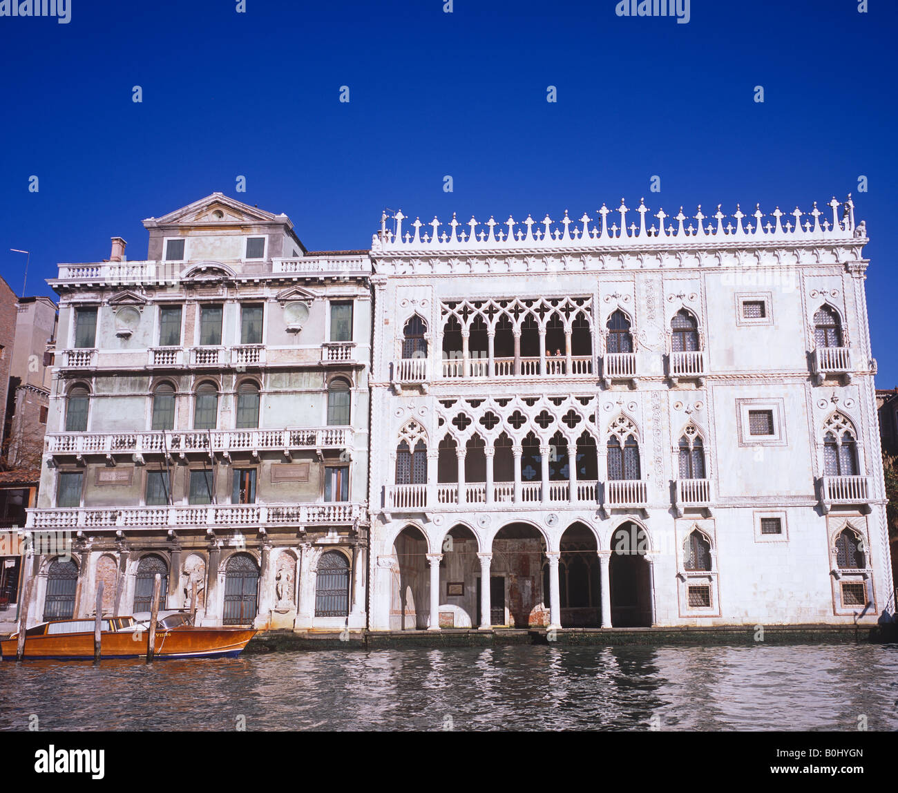 Grand buildings hi-res stock photography and images - Alamy