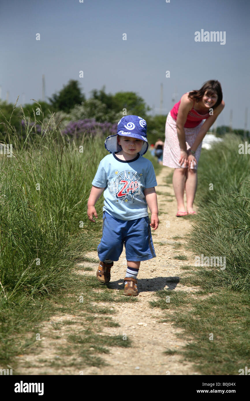 Family outing at the seaside hi-res stock photography and images - Alamy