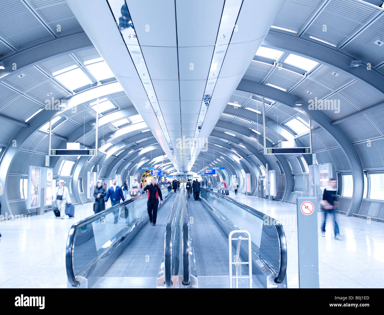 Footbridge to AIRail Terminal, Frankfurt Airport Stock Photo - Alamy