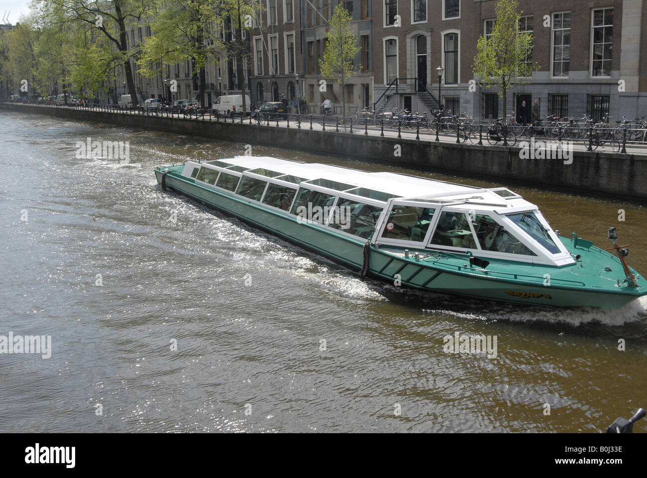 Holland canal boat hi-res stock photography and images - Alamy