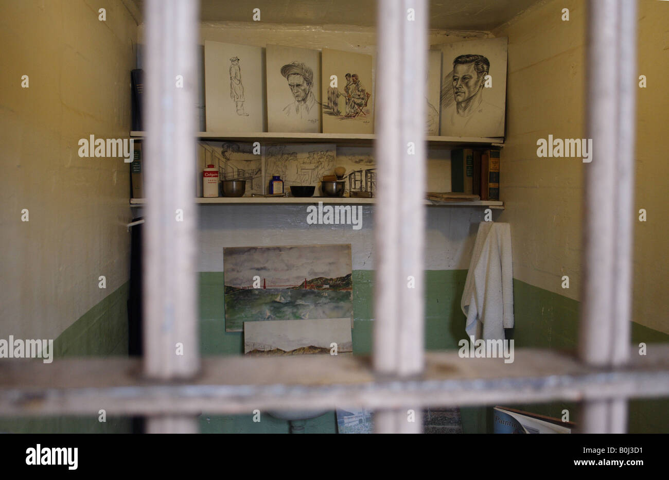 prison cell in Alcatraz Stock Photo - Alamy