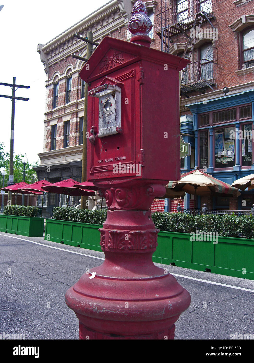 Old fashioned fire engine hi-res stock photography and images - Alamy