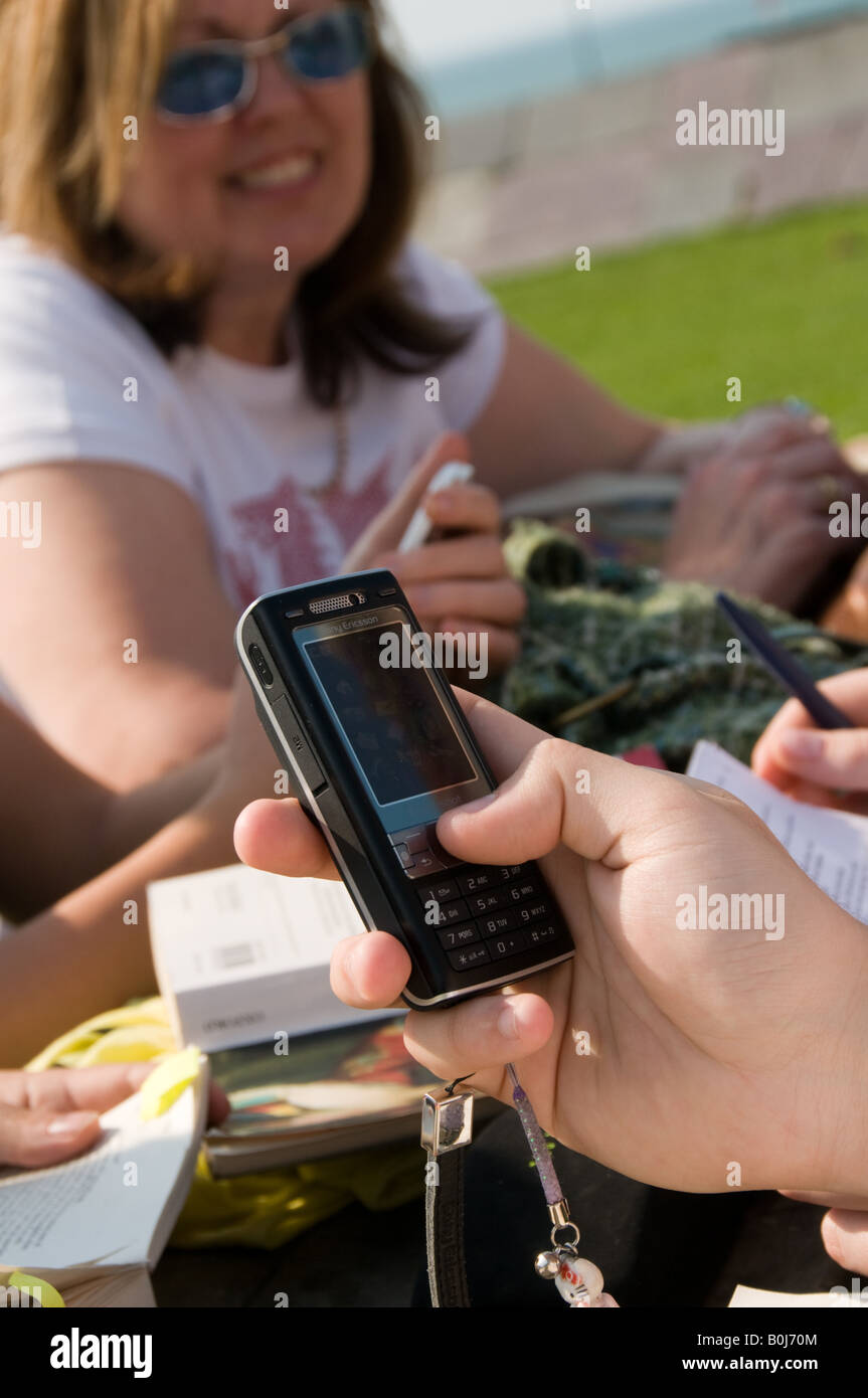 Sending txt hi-res stock photography and images - Alamy