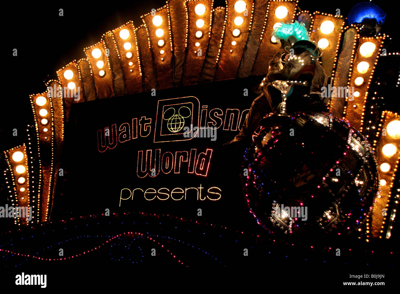 Night disney parade hi-res stock photography and images - Alamy