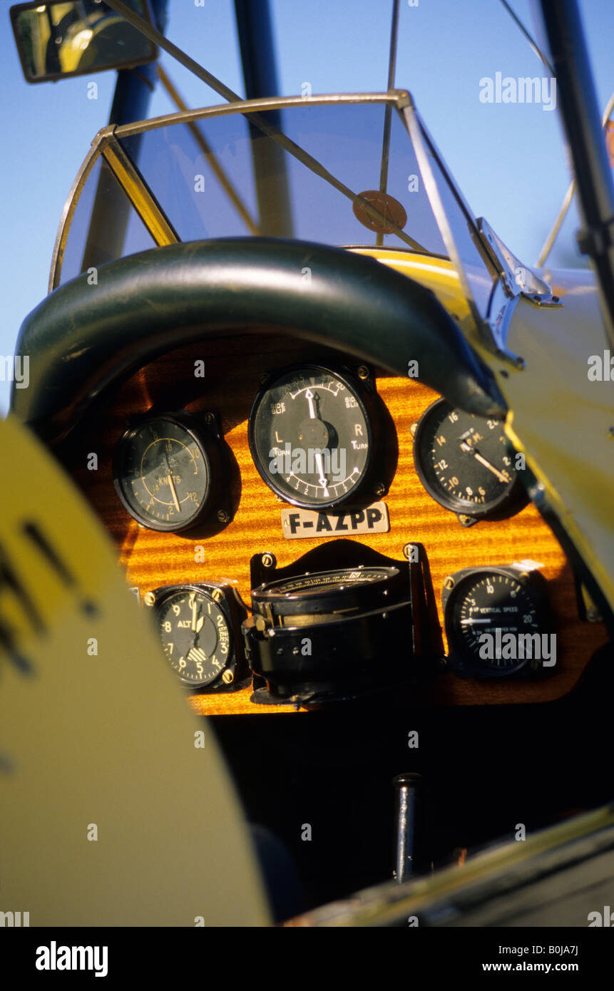 Cockpit of old British trainer biplane De Havilland DH-82c Tiger Moth ...
