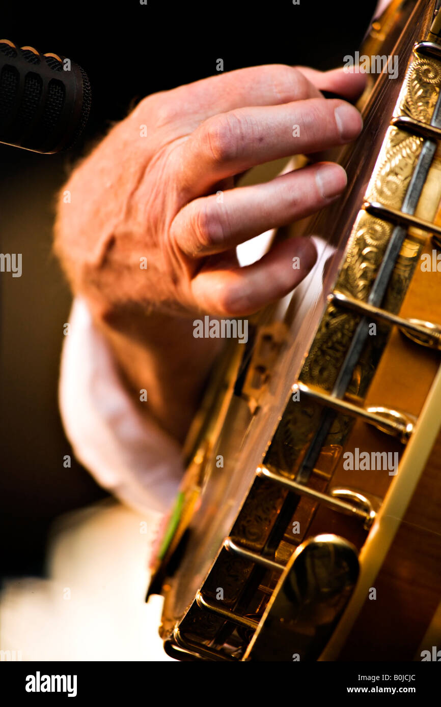 Hand with banjo hi-res stock photography and images - Alamy