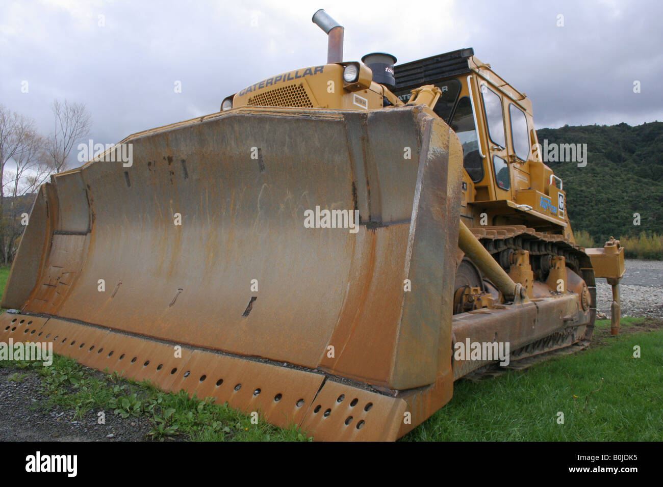 Bulldozer with huge bucket Stock Photo - Alamy