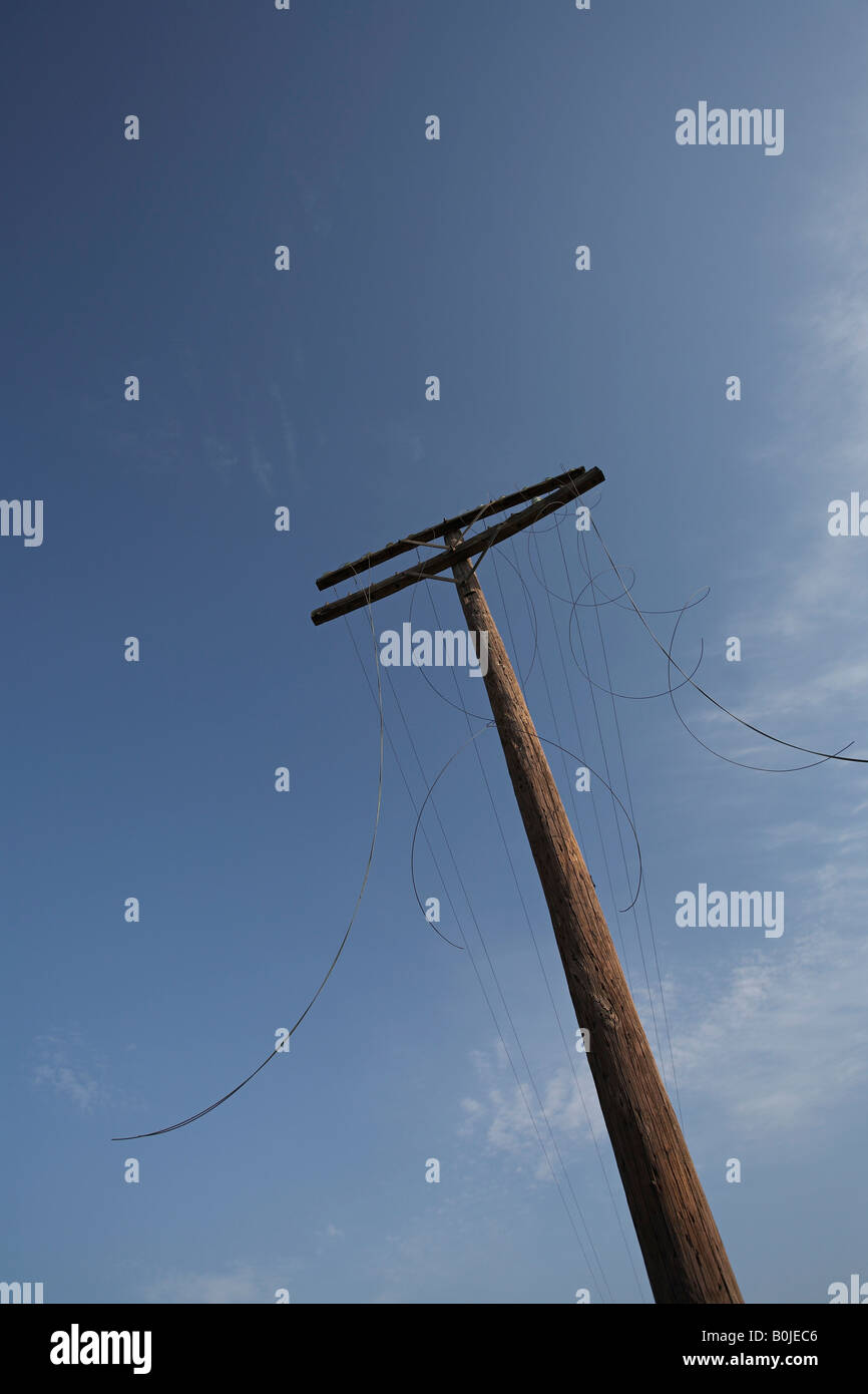 Snapped telephone pole hi-res stock photography and images - Alamy