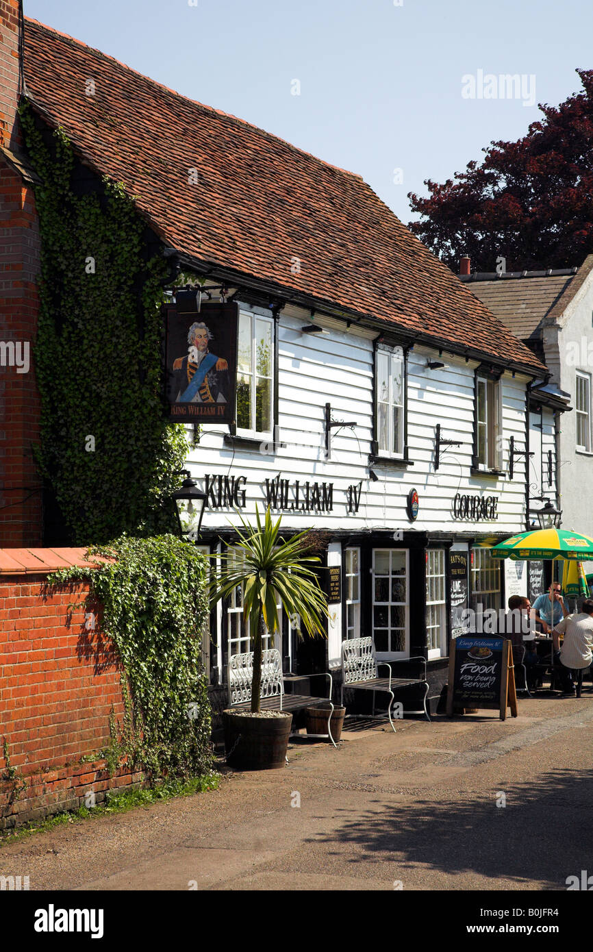 King william iv pub hi-res stock photography and images - Alamy