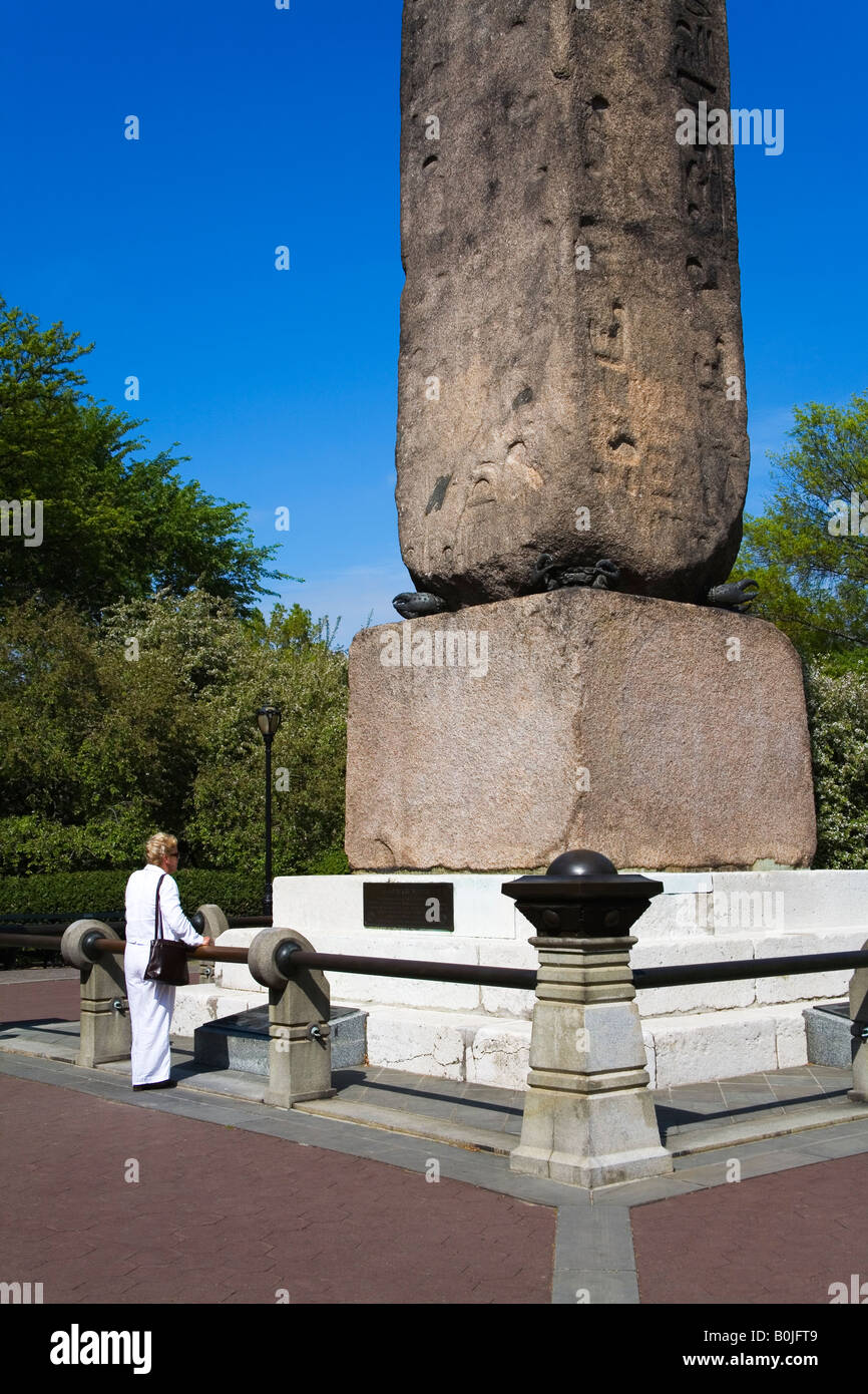 Cleopatra's needle new york hi-res stock photography and images - Alamy