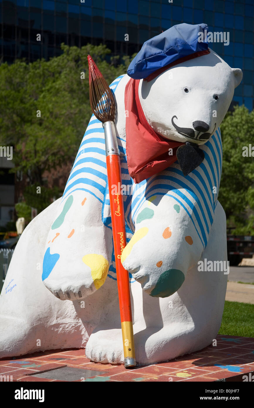 Bears on broadway hi-res stock photography and images - Alamy