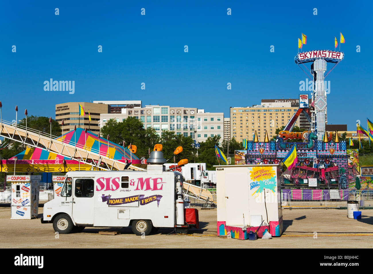 Carnival rides hi-res stock photography and images - Alamy