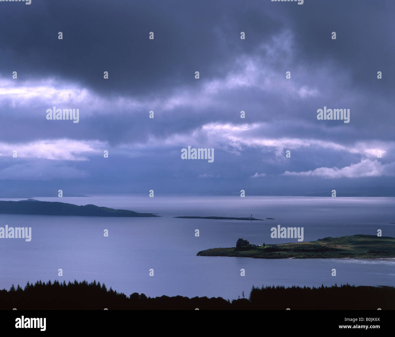 Duart Castle, Isle of Mull, Scotland, UK Stock Photo - Alamy