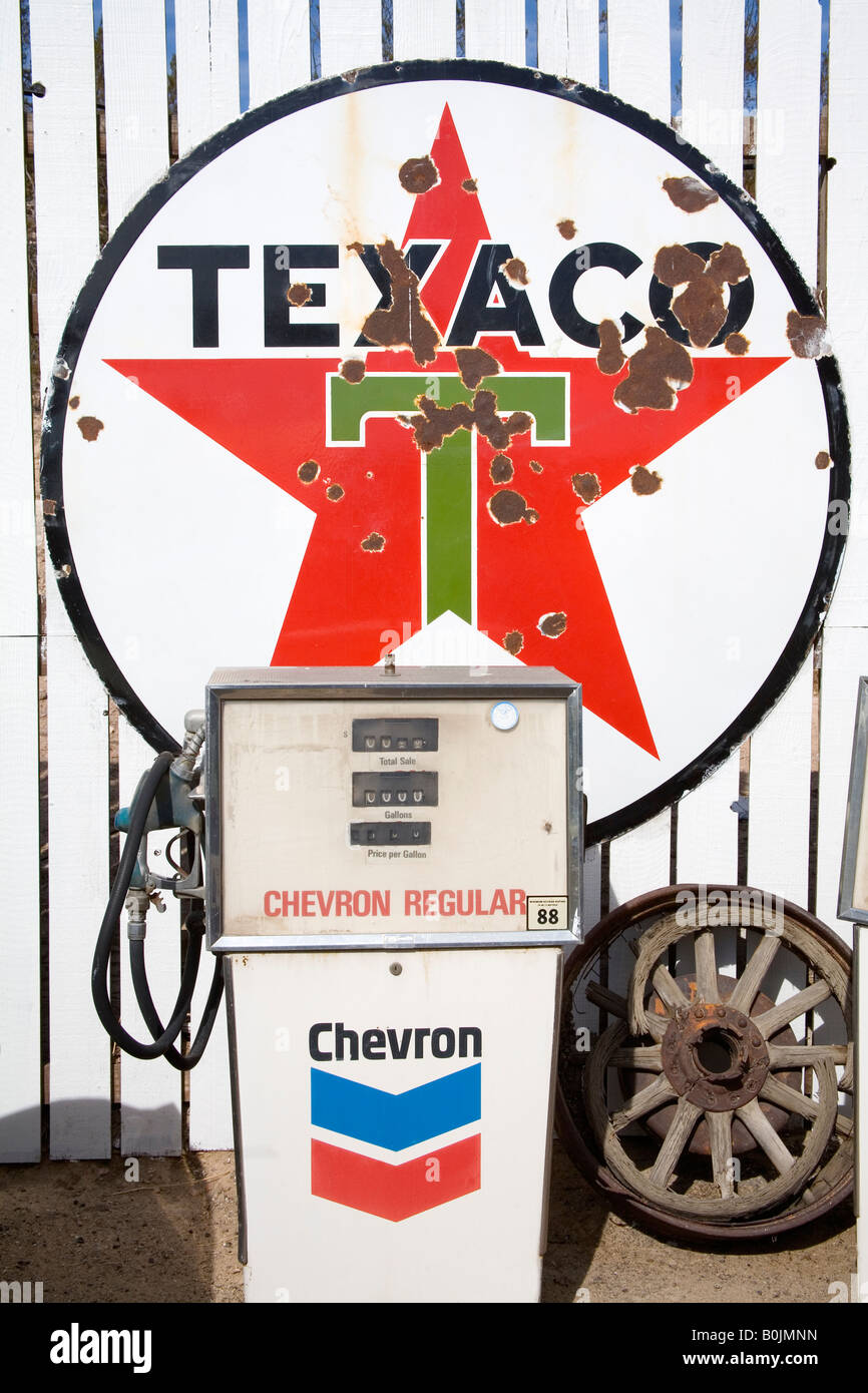 Route 66 memorabilia hi-res stock photography and images - Alamy