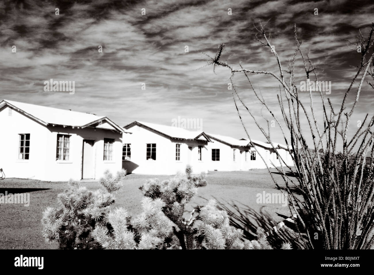 Motel and garage hi-res stock photography and images - Alamy