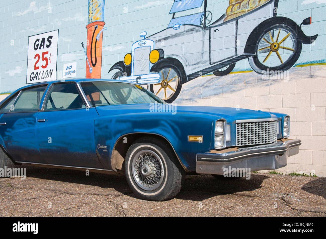 Mural on Auto Repair Shop Holbrook City Route 66 Arizona USA Painted by ...