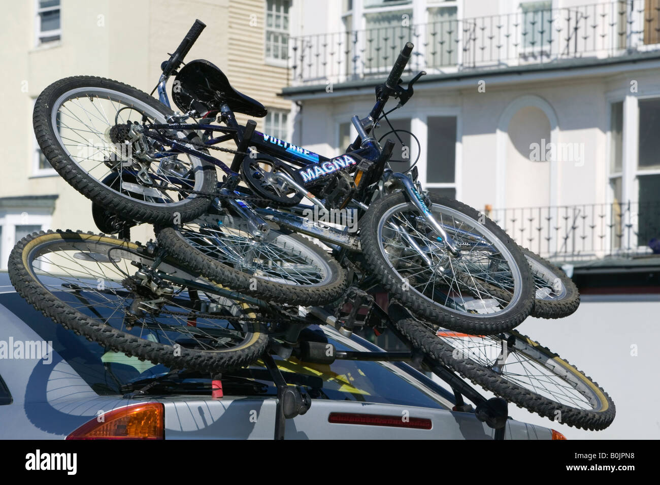 Transporting bicycles with a car Stock Photo - Alamy