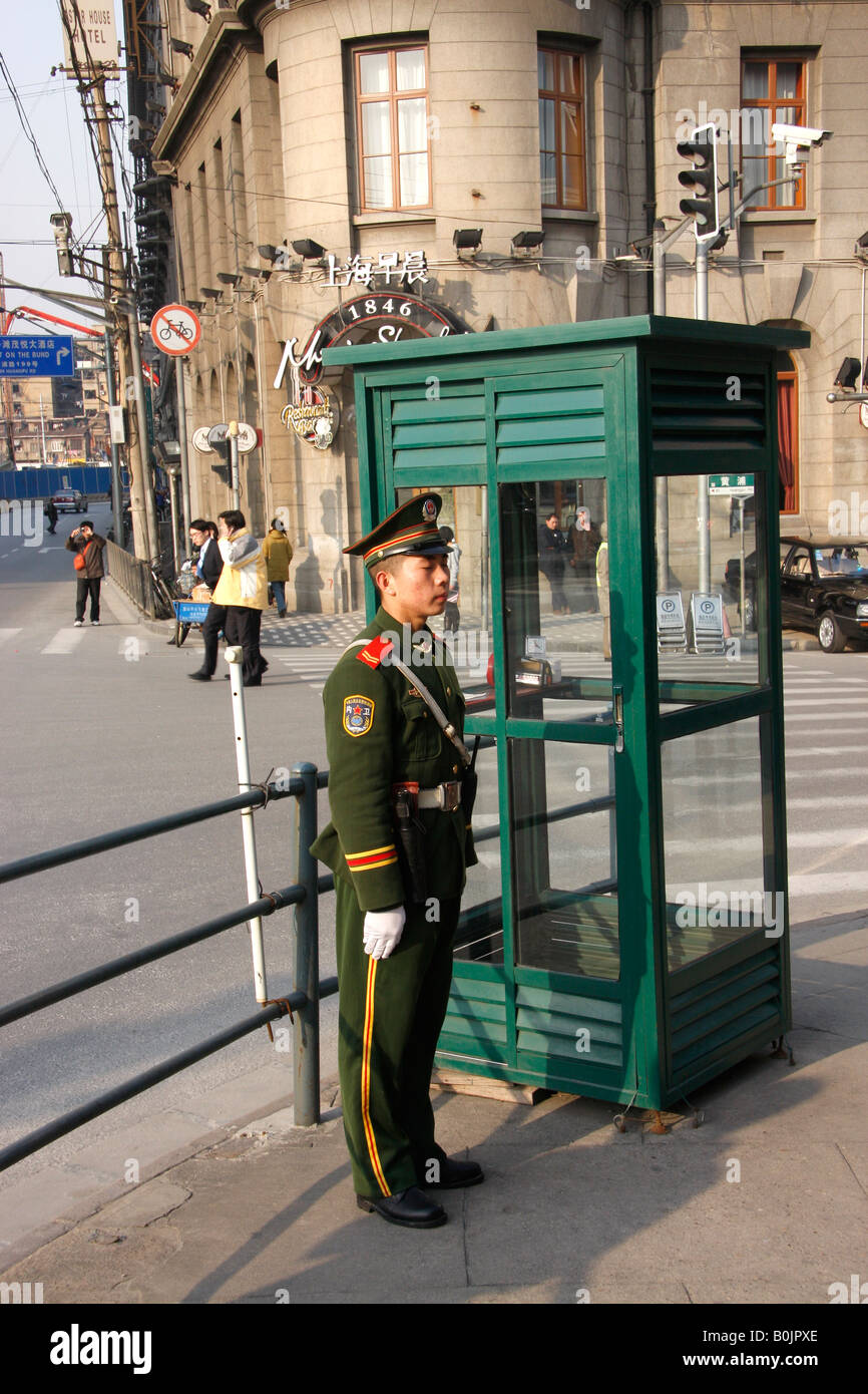 Chinese military uniform hi-res stock photography and images - Alamy
