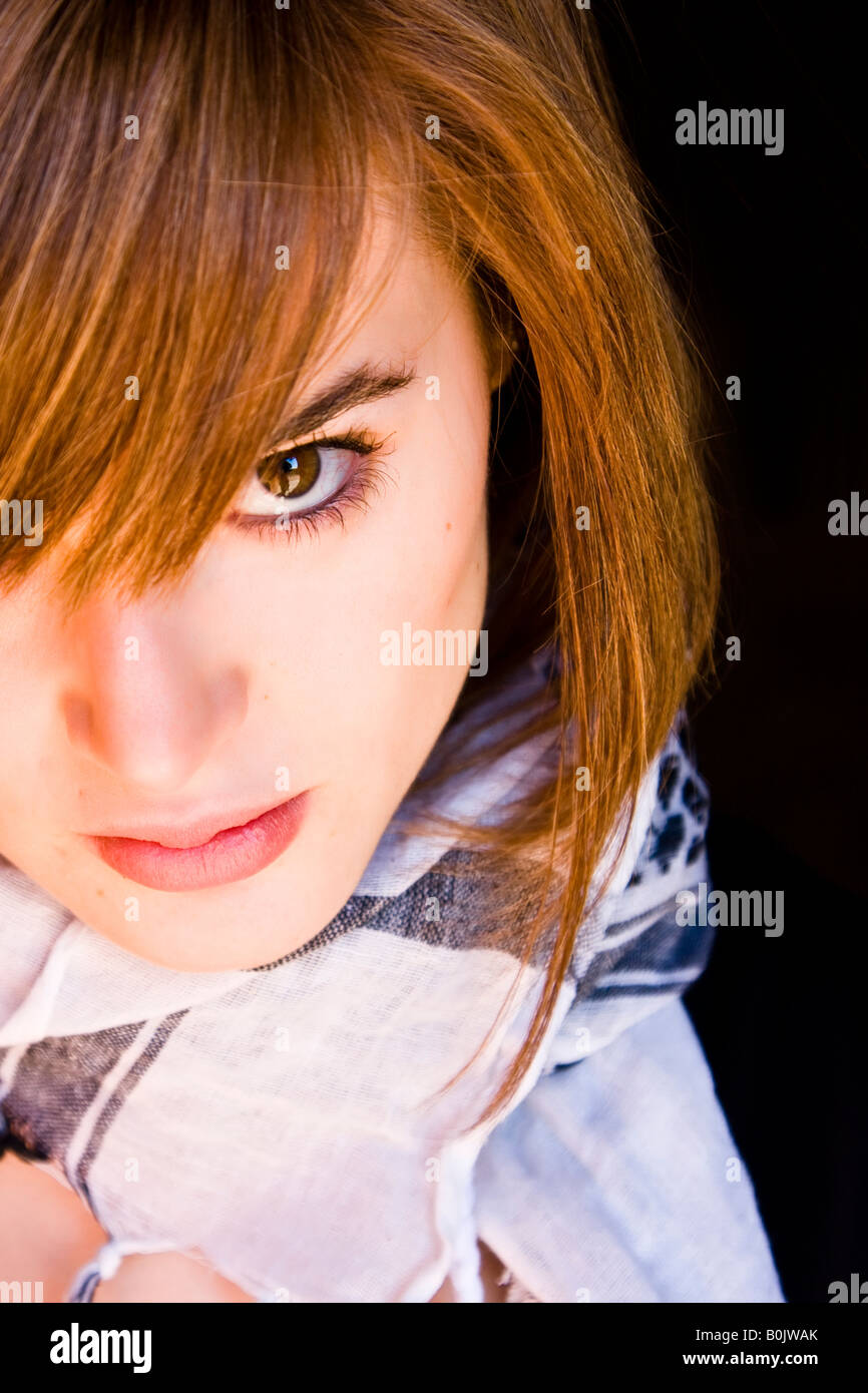 Palestine woman sad hi-res stock photography and images - Alamy