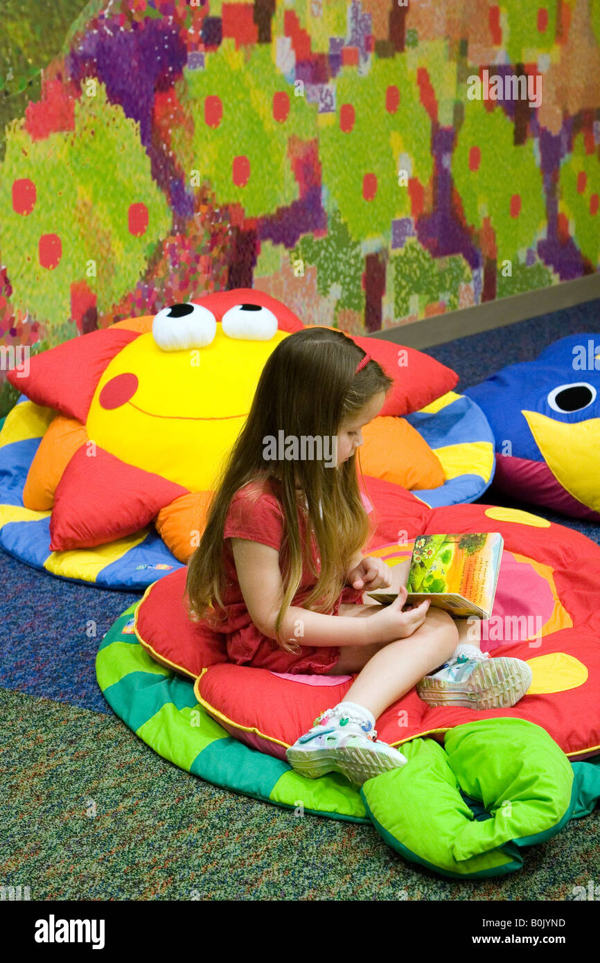 Children library cushions hi-res stock photography and images - Alamy