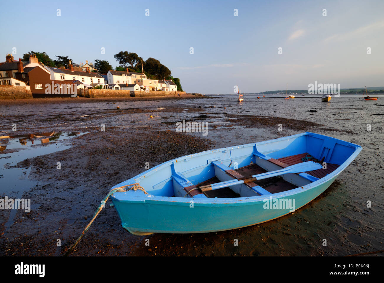 Boat on the Exe Estuary at low tide, Lympstone, near Exeter, Devon, UK ...