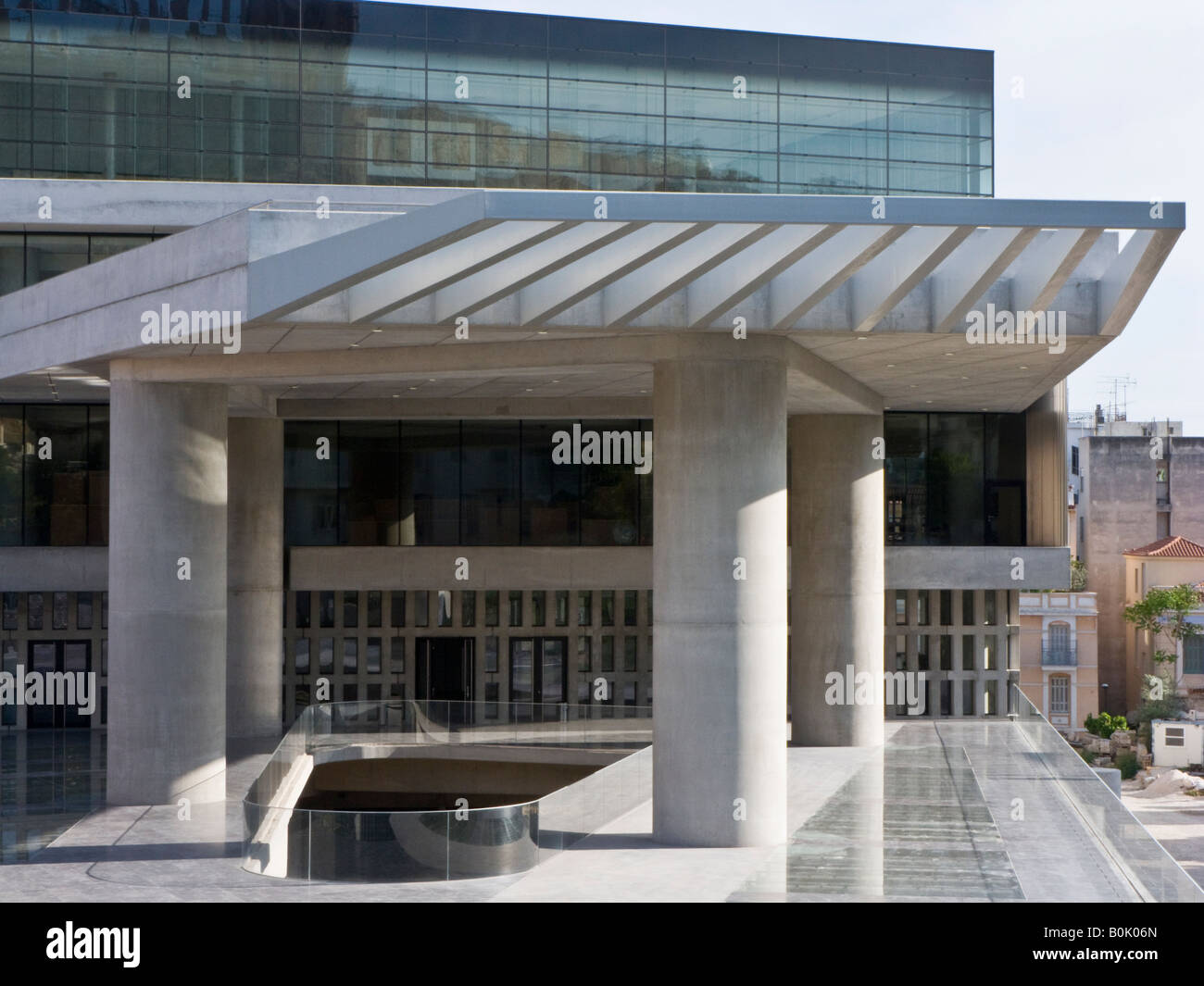 Entry museum hi-res stock photography and images - Alamy