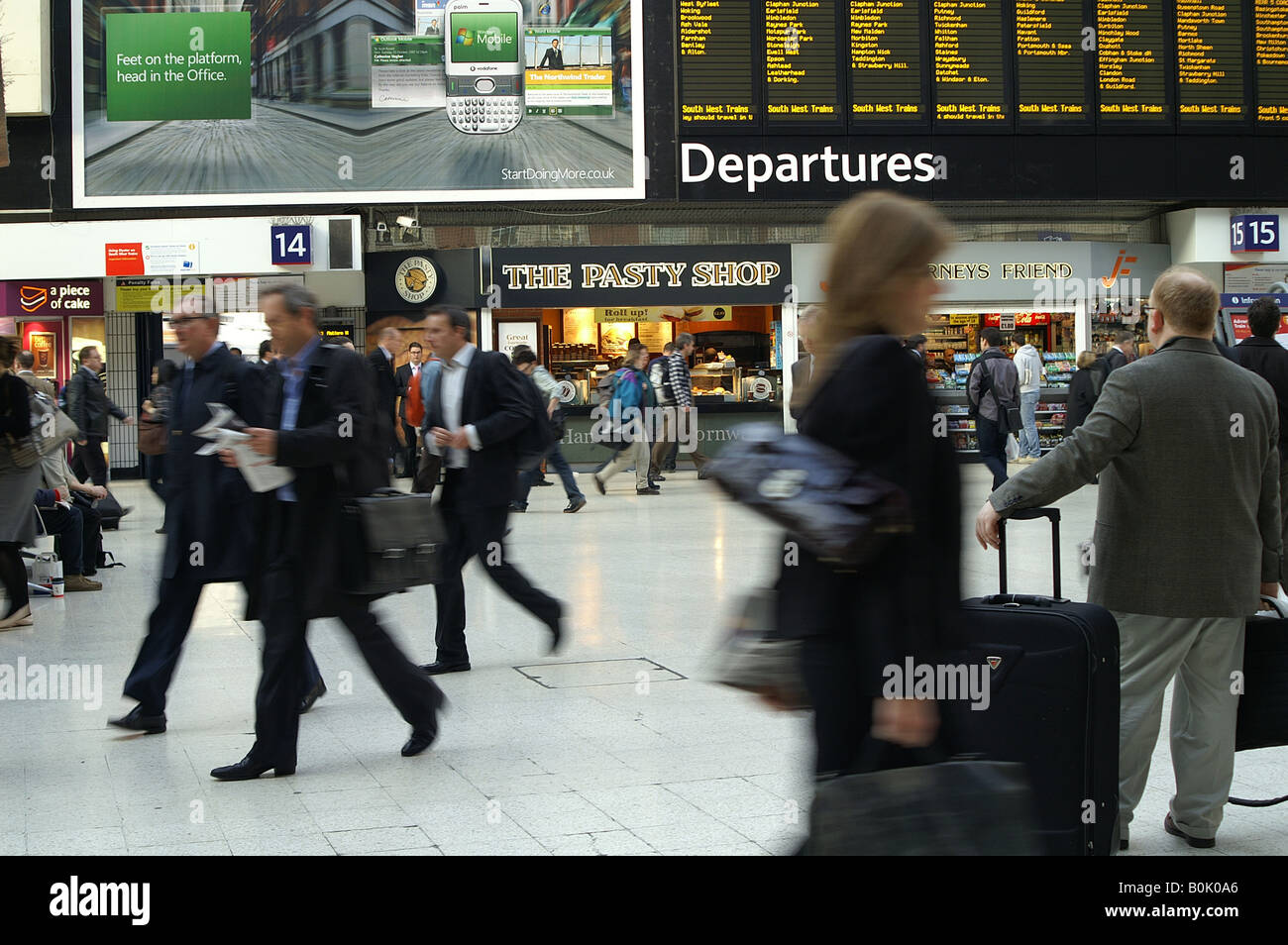 London, Waterloo Station at rush hour Stock Photo - Alamy
