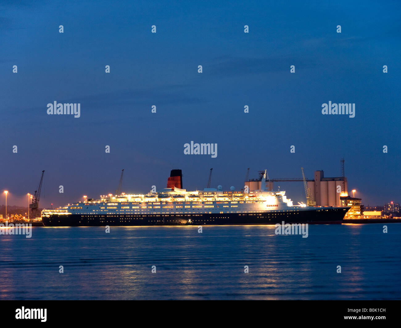 Queen elizabeth terminal hi-res stock photography and images - Alamy