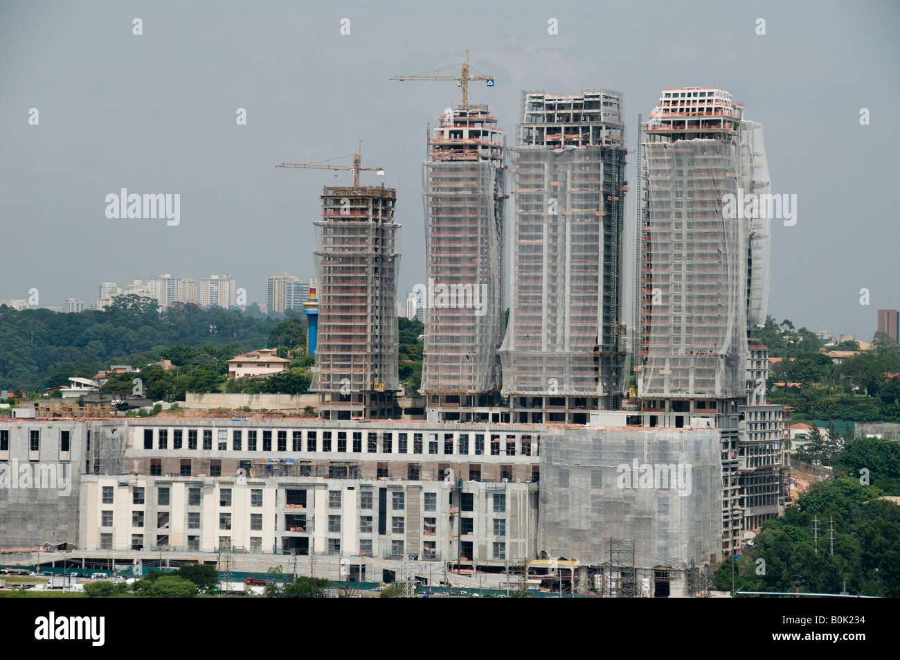 New mall is built at Marginal Pinheiros Sao Paulo Brazil The Cidade ...