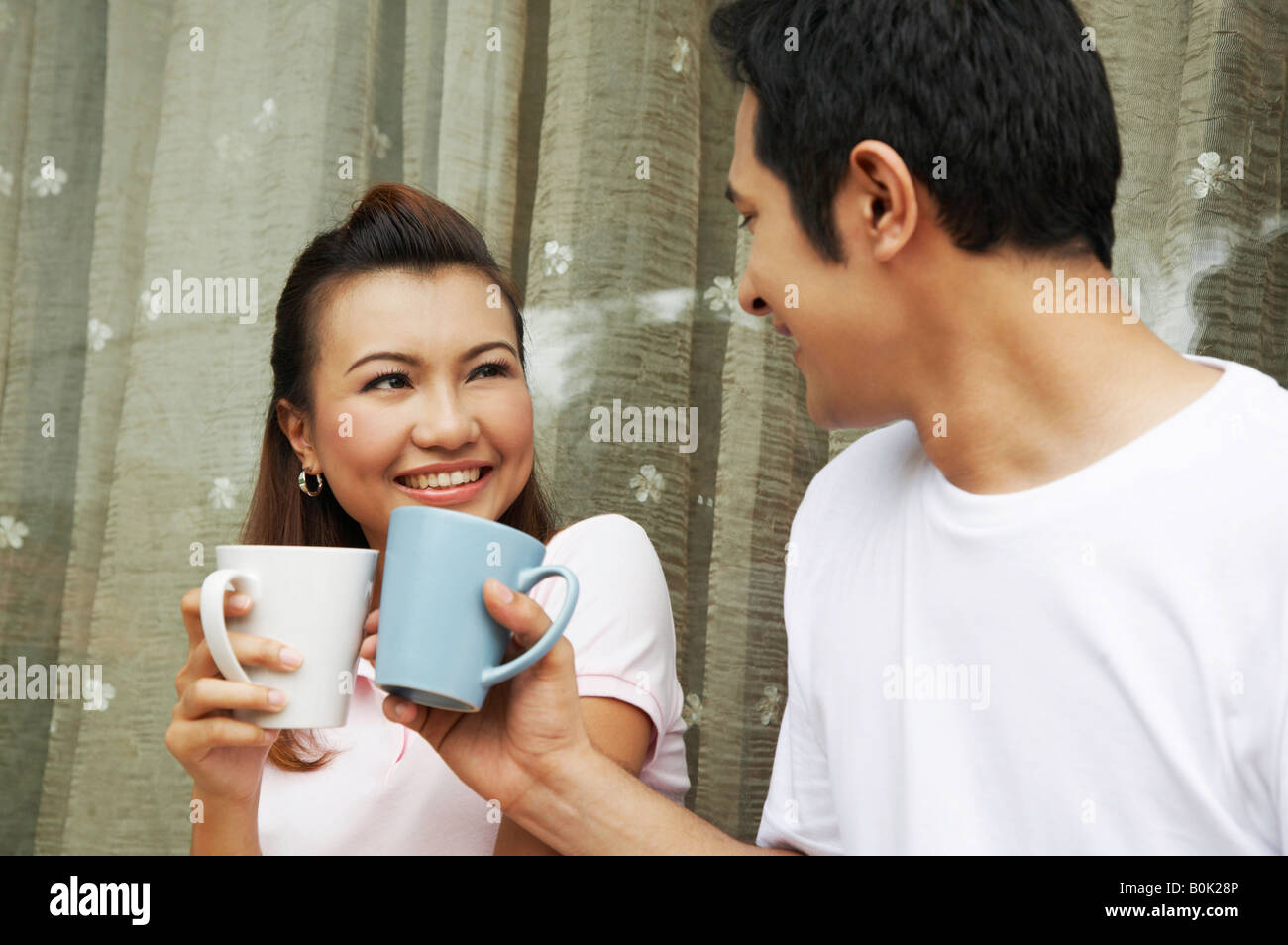 Two men interact outdoor hi-res stock photography and images - Alamy