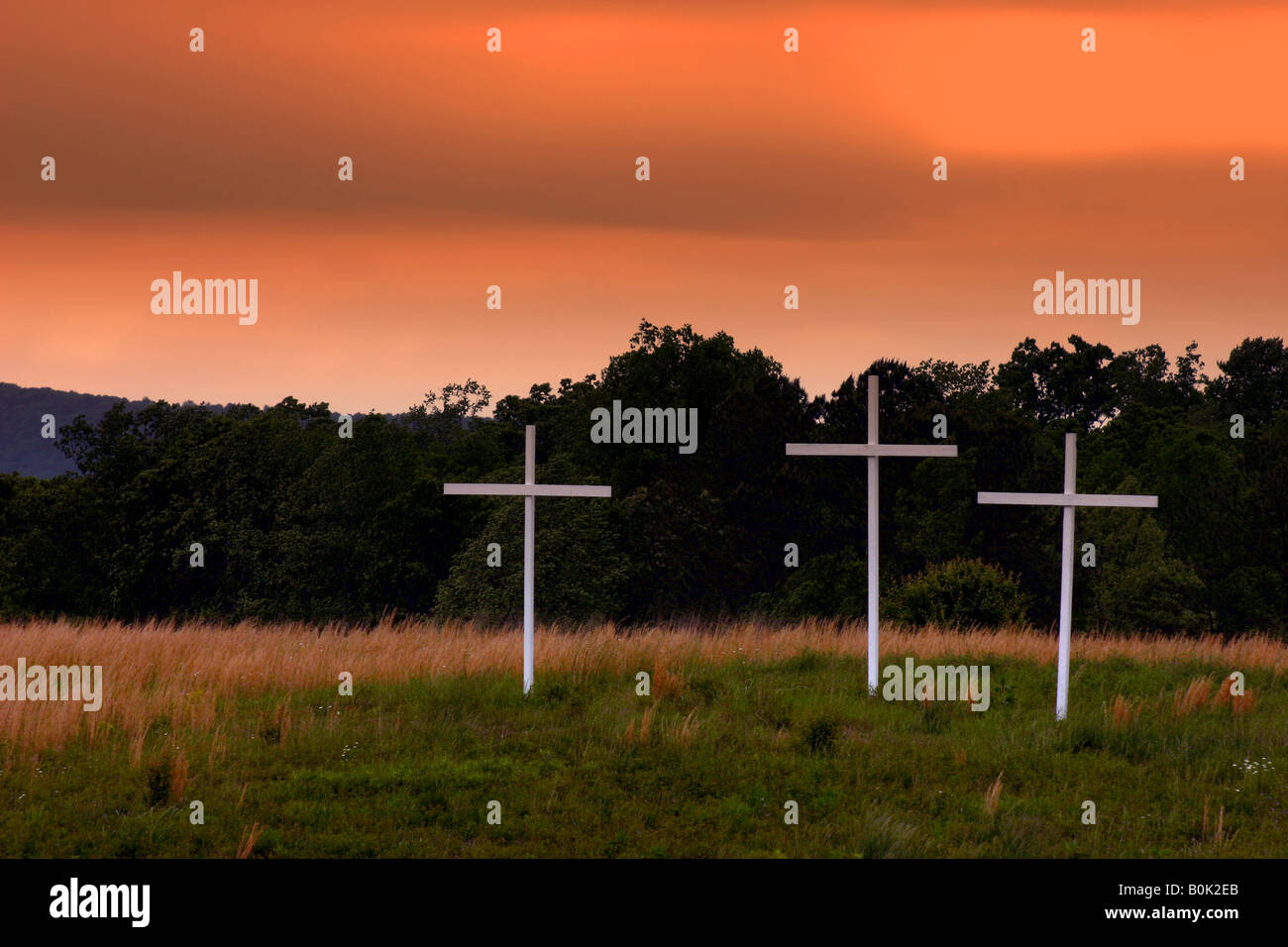 Three Crosses in a rural Georgia field Stock Photo - Alamy