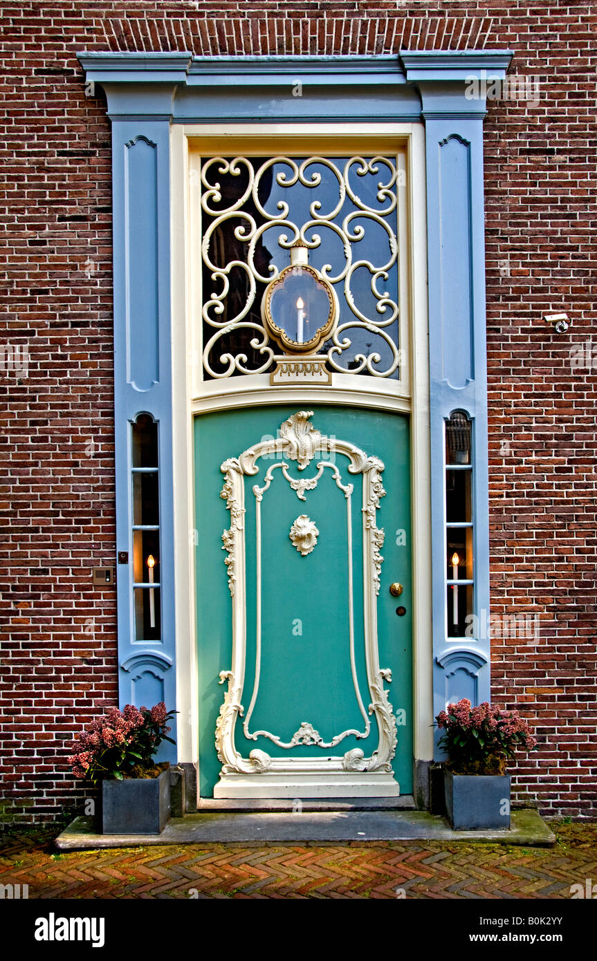 Utrecht Door Green Kromme nieuwe gracht Utrecht Netherlands Holland ...