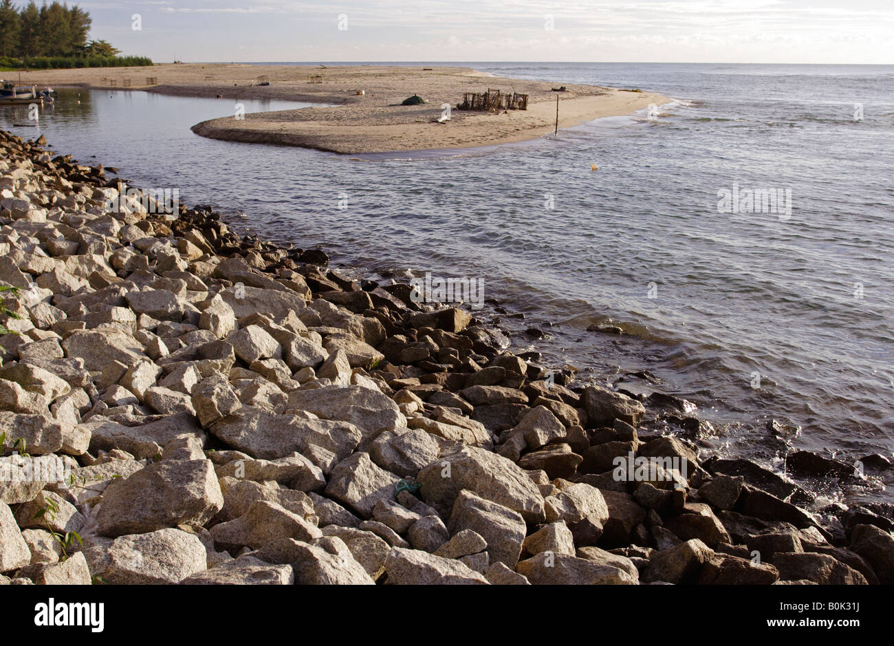 Stone enbankment hi-res stock photography and images - Alamy