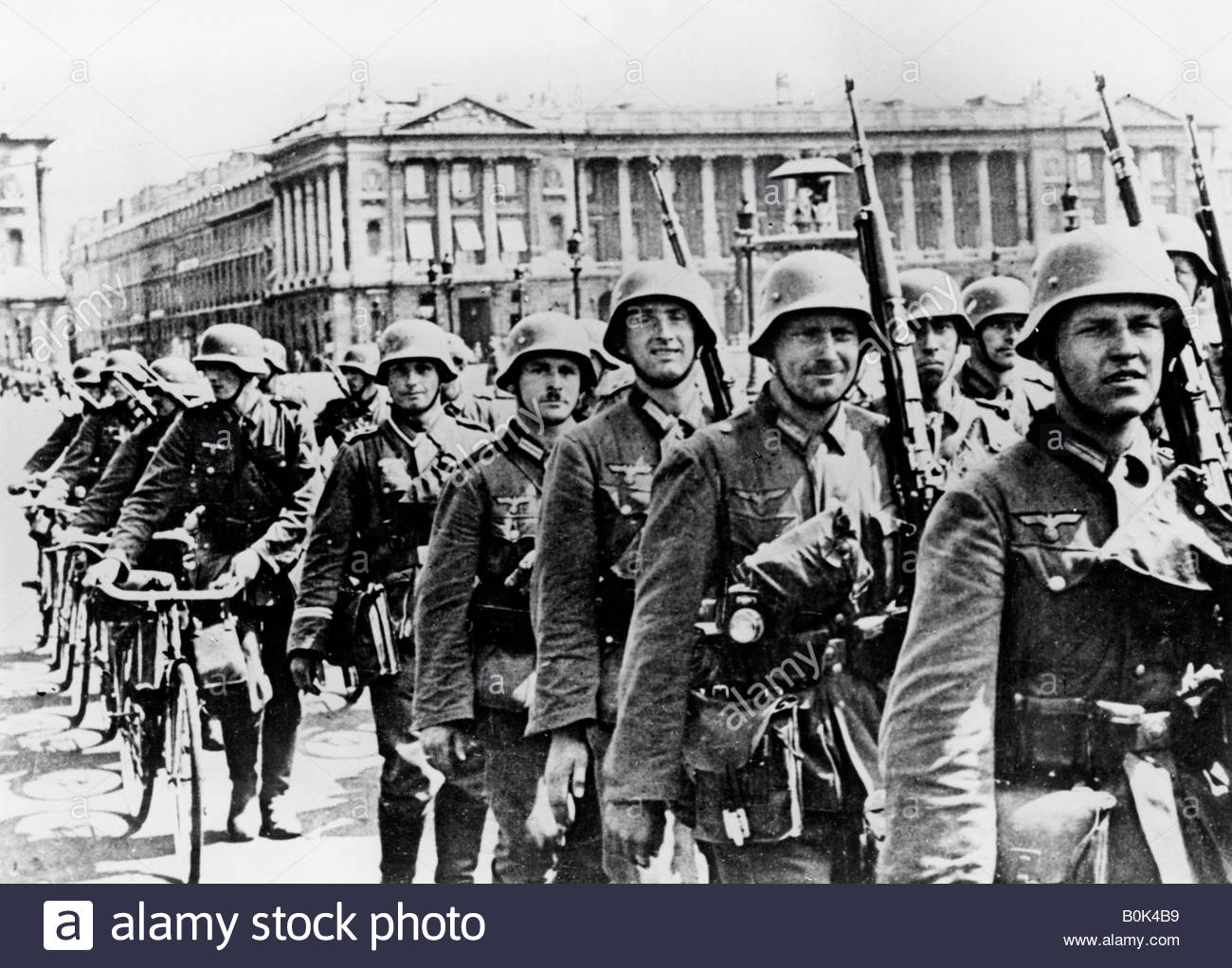 1940 Marching German Stock Photos & 1940 Marching German Stock Images ...