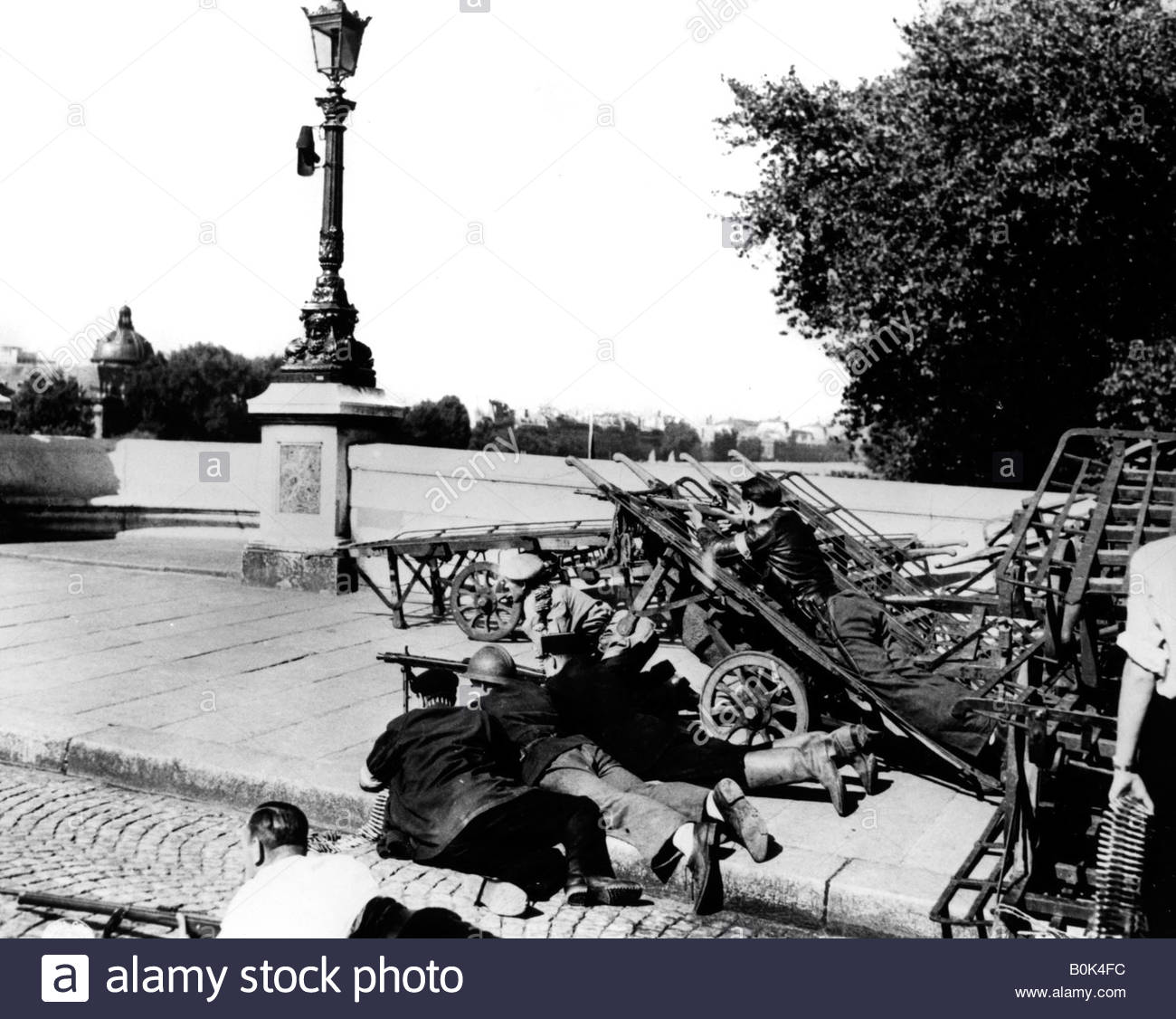 Liberation Of Paris 1944 Stock Photos & Liberation Of Paris 1944 Stock ...
