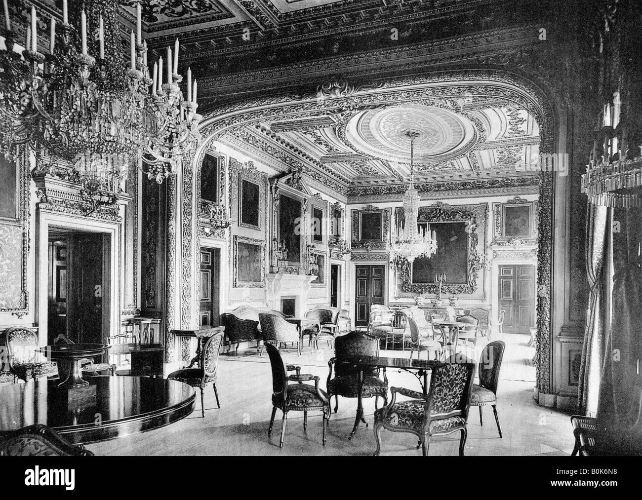 Devonshire house london hi-res stock photography and images - Alamy