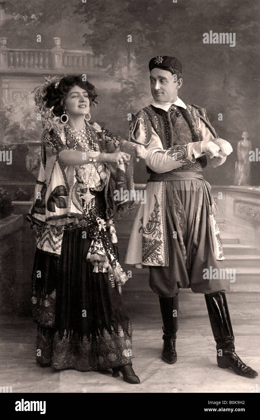 Lily Elsie and Joseph Coyne in The Merry Widow, 1908.Artist: Foulsham ...