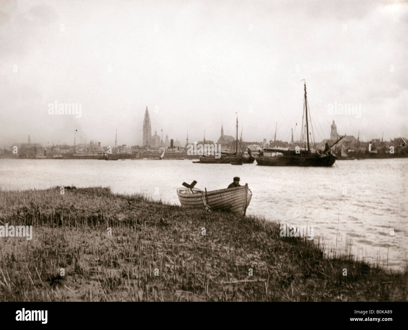 James batkin hi-res stock photography and images - Alamy