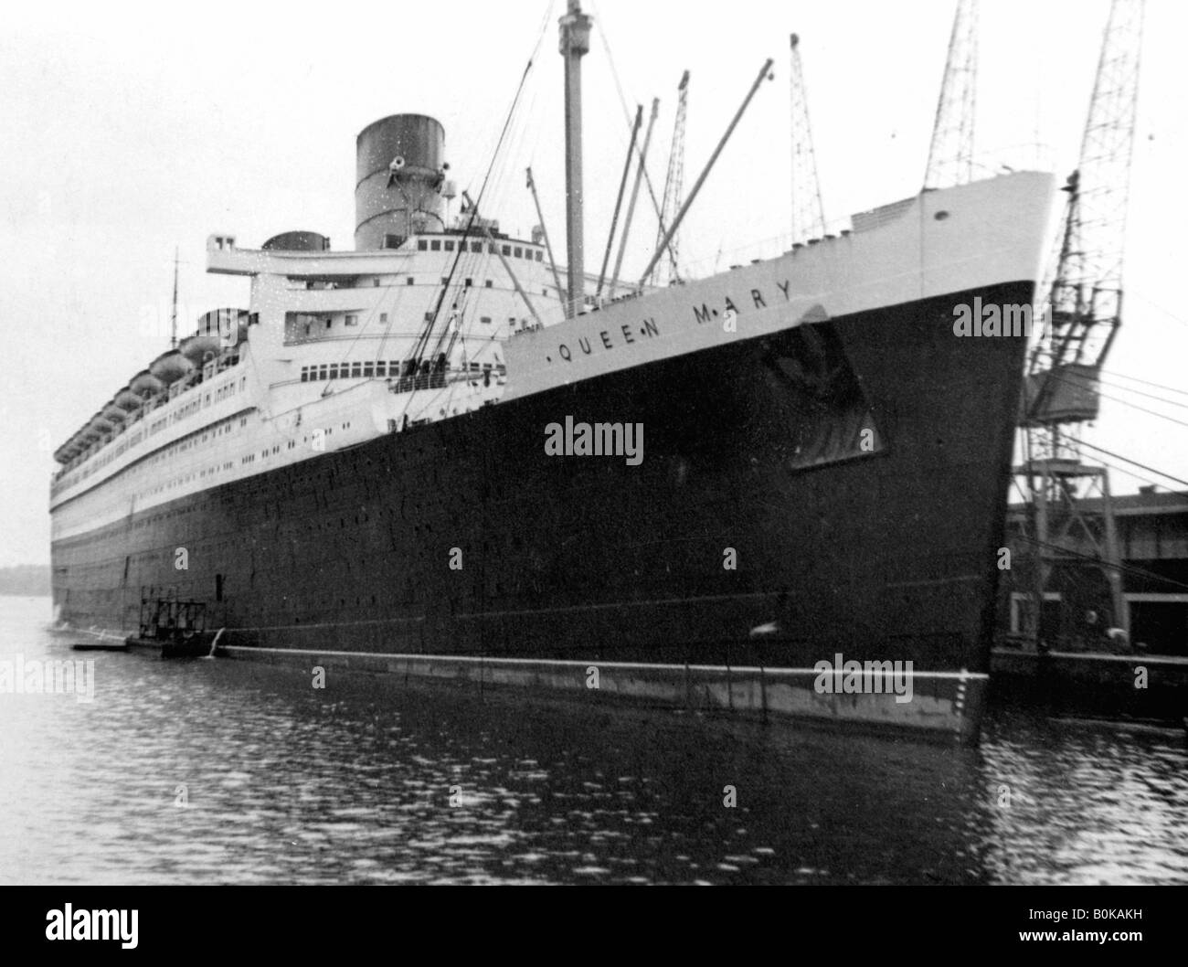 Rms queen mary cunard white star line hi-res stock photography and ...