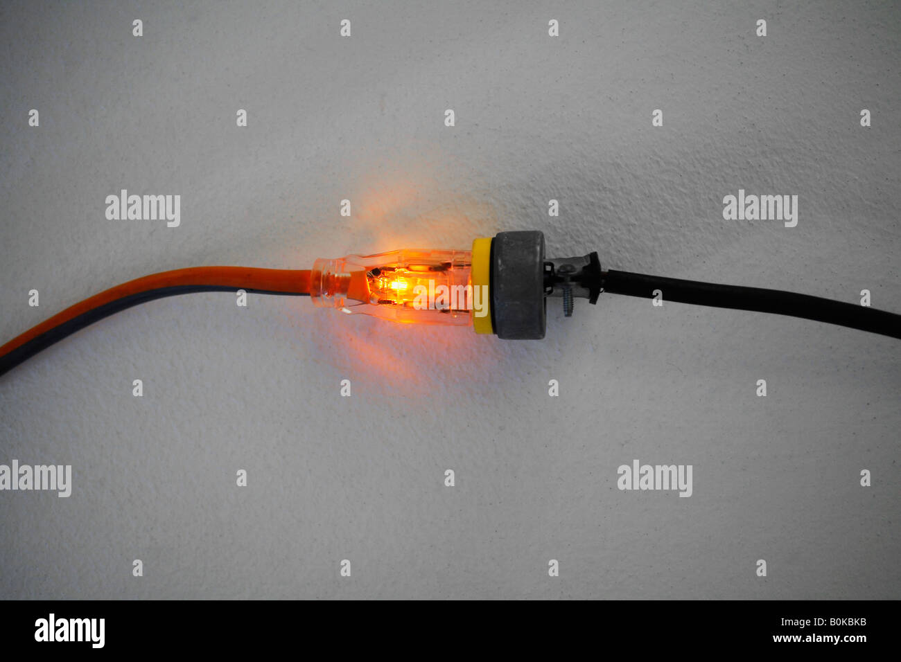 Electrical cord hi-res stock photography and images - Alamy