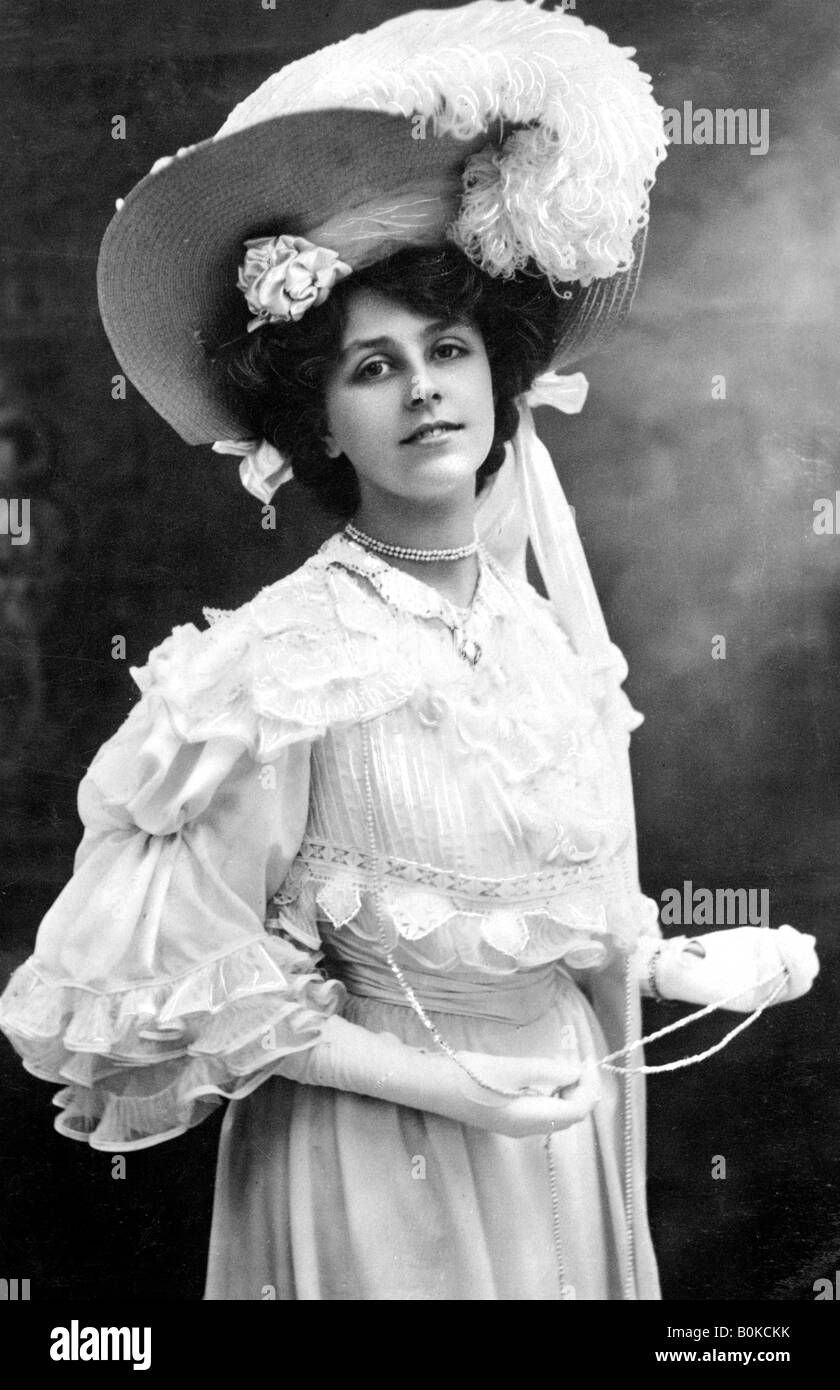 Dora Barton (1884-1966), English actress, 1900s.Artist: J Beagles & Co ...