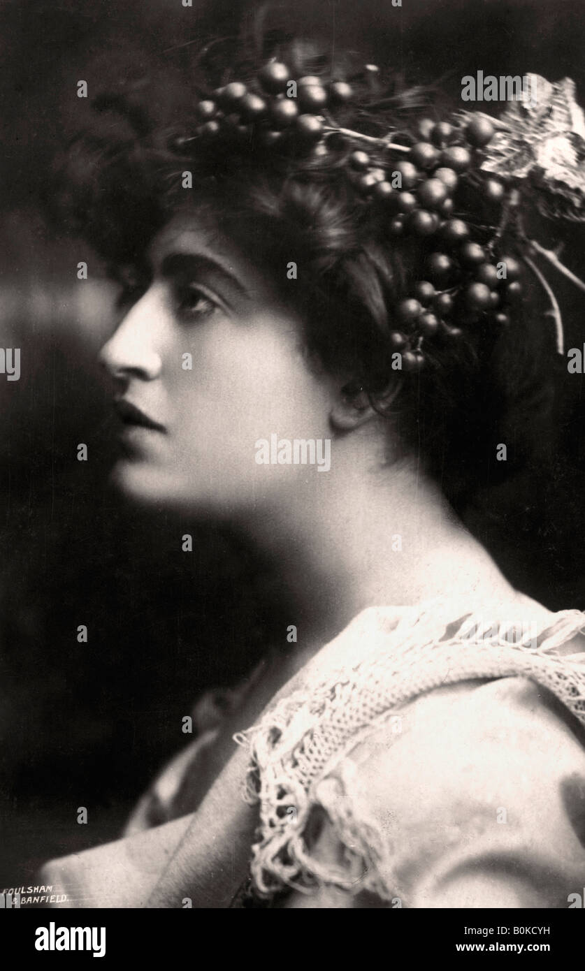 Constance Collier (1878-1955), British actress, 1900s.Artist: Foulsham ...