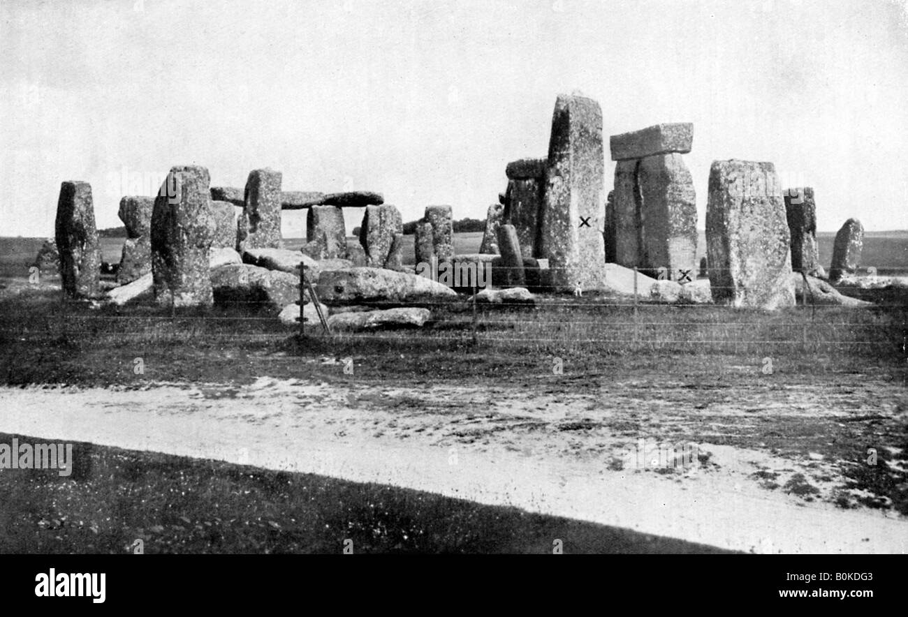 Stonehenge after restoration, c1920. Artist: Unknown Stock Photo - Alamy
