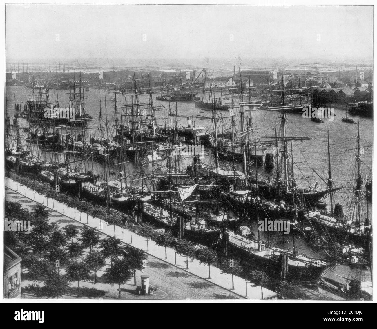 Hamburg Port 19th Century Stock Photos & Hamburg Port 19th Century ...
