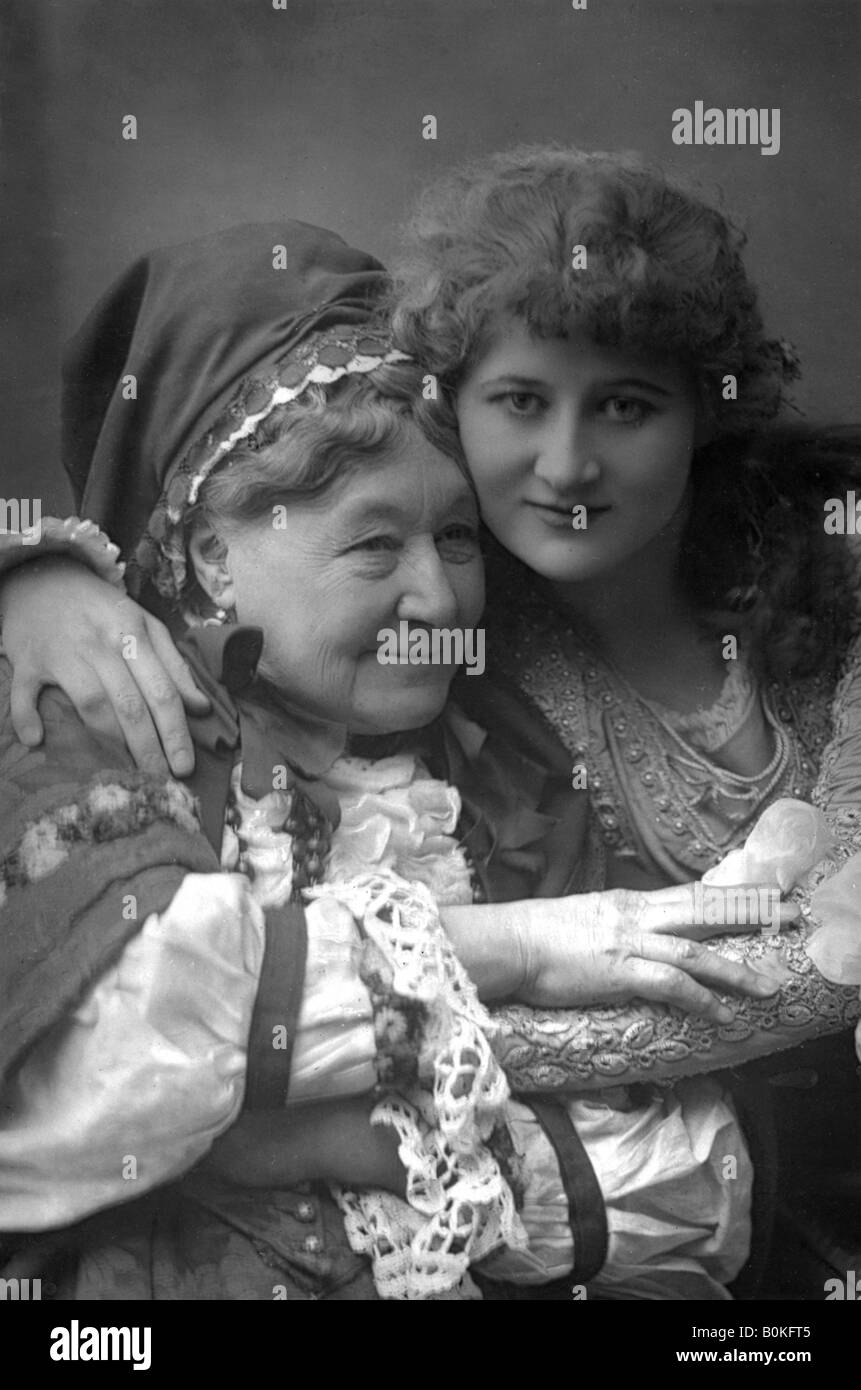 Cassell mary Black and White Stock Photos & Images - Alamy