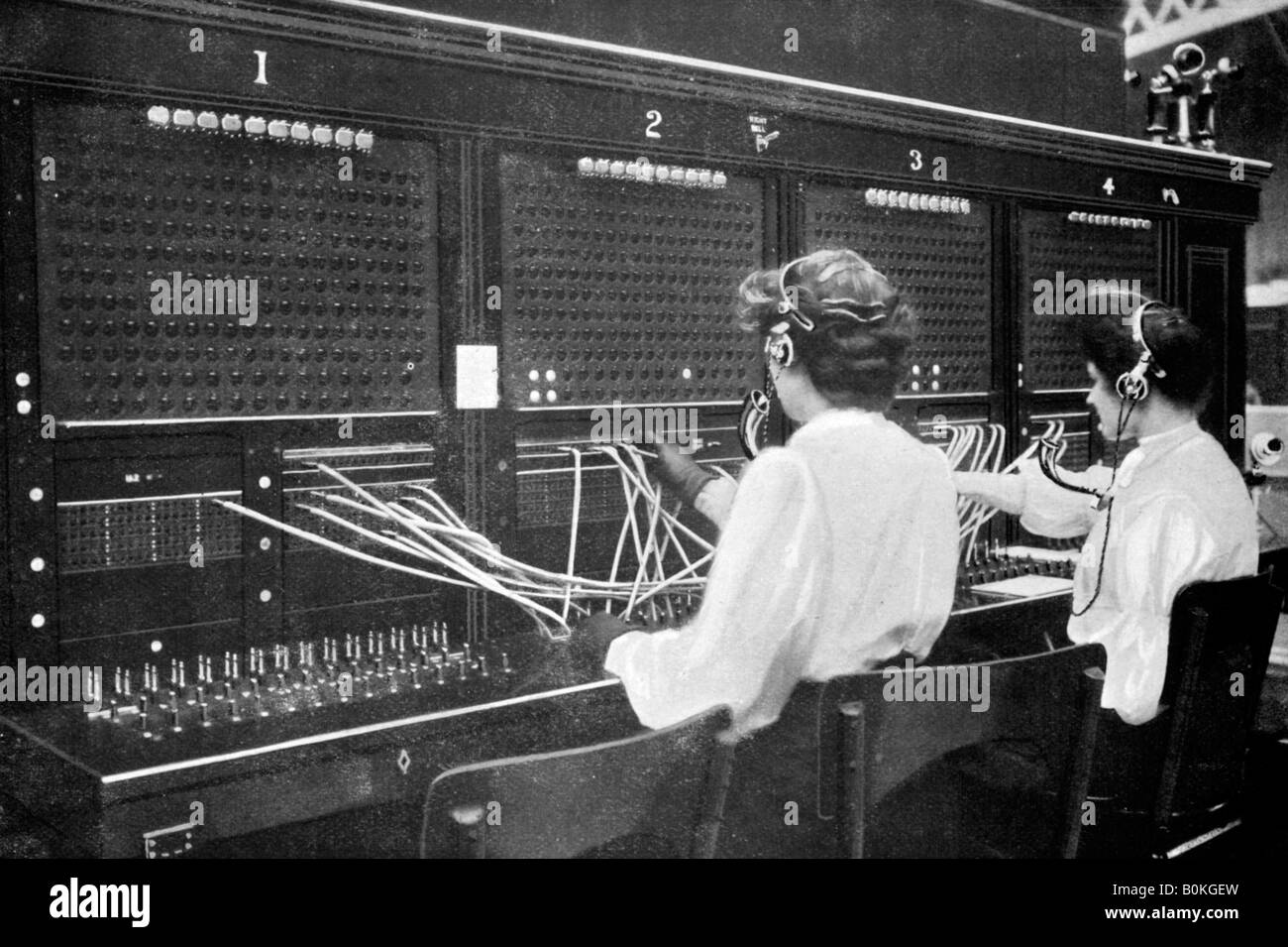 Switchboard Operator Stock Photos & Switchboard Operator Stock Images ...